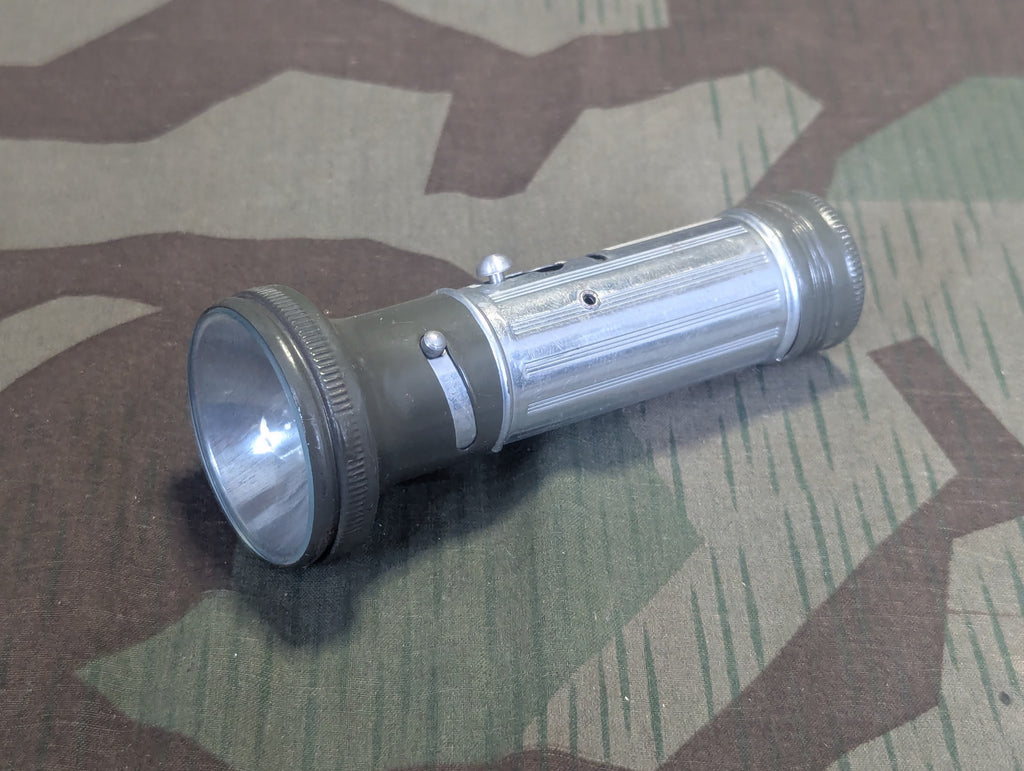 Pertrix 595 Flashlight