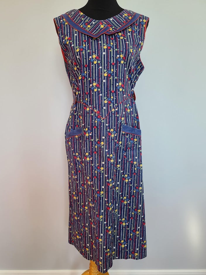 German Colorful Wrap Dress (B-40" W-30" H-40")