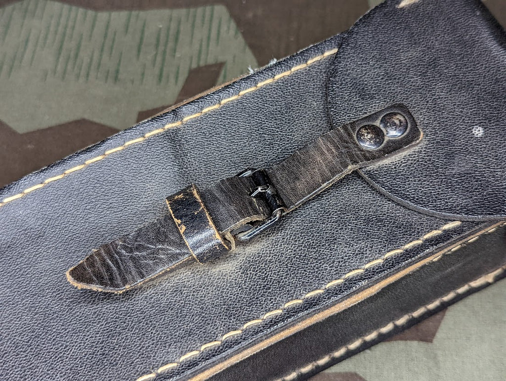Original Pressstoff Handset Container 1943